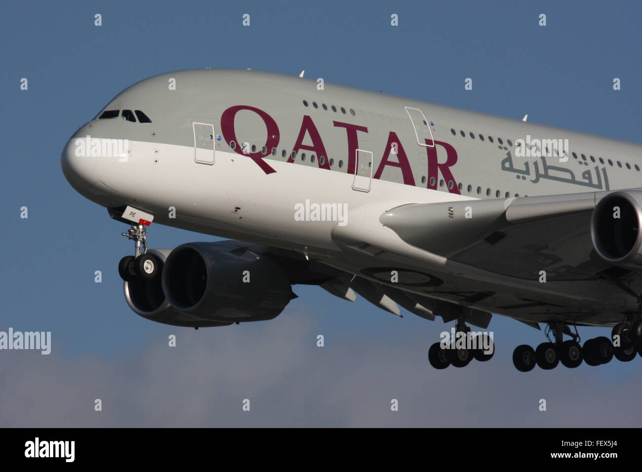 Qatar airways a380 hi-res stock photography and images - Alamy