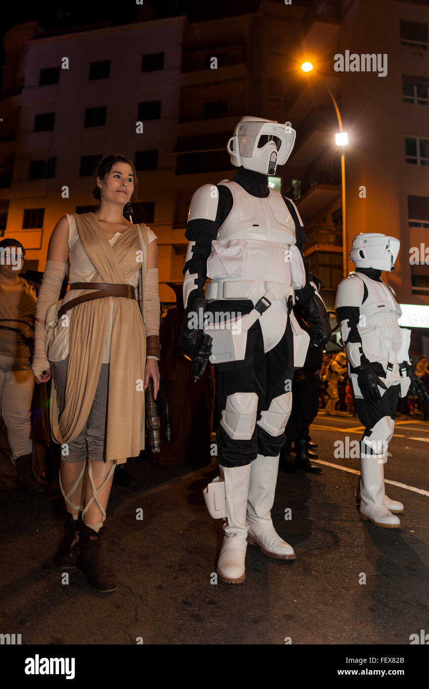 Extrovert people hi-res stock photography and images - Alamy