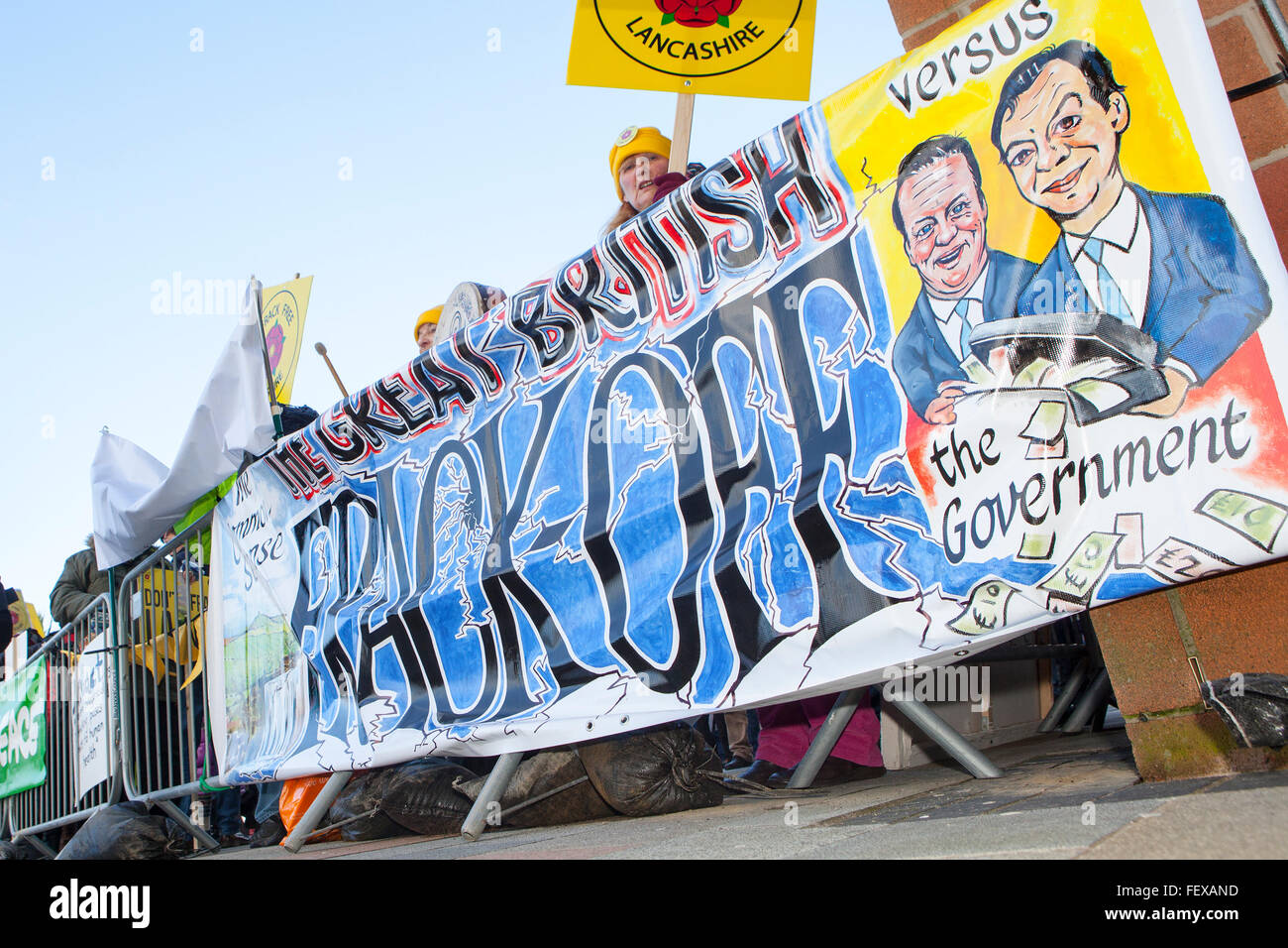 a cuadrilla plumpton frack off anti protest shale gas extraction ...