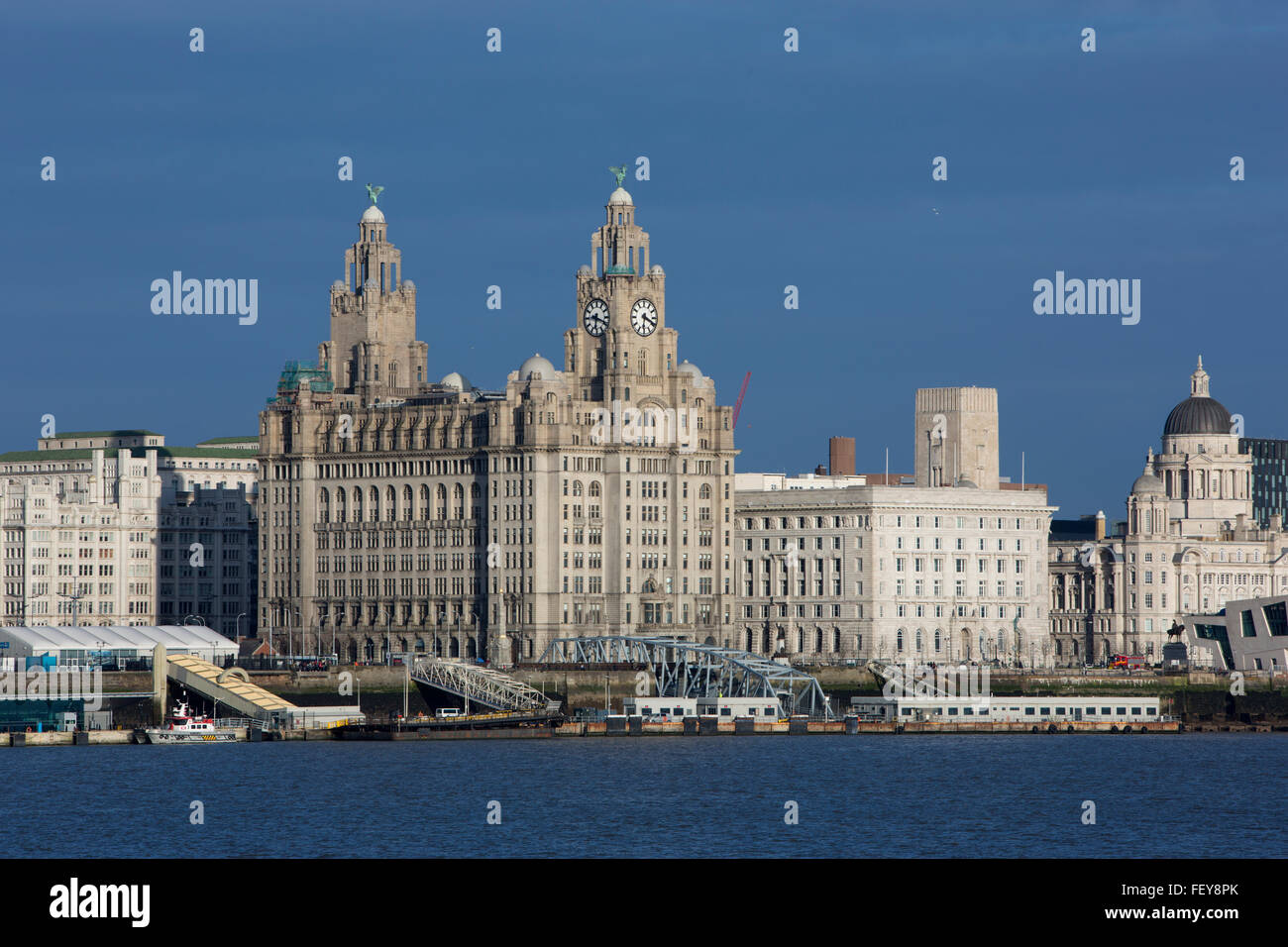 Liverpool sea front Stock Photo - Alamy