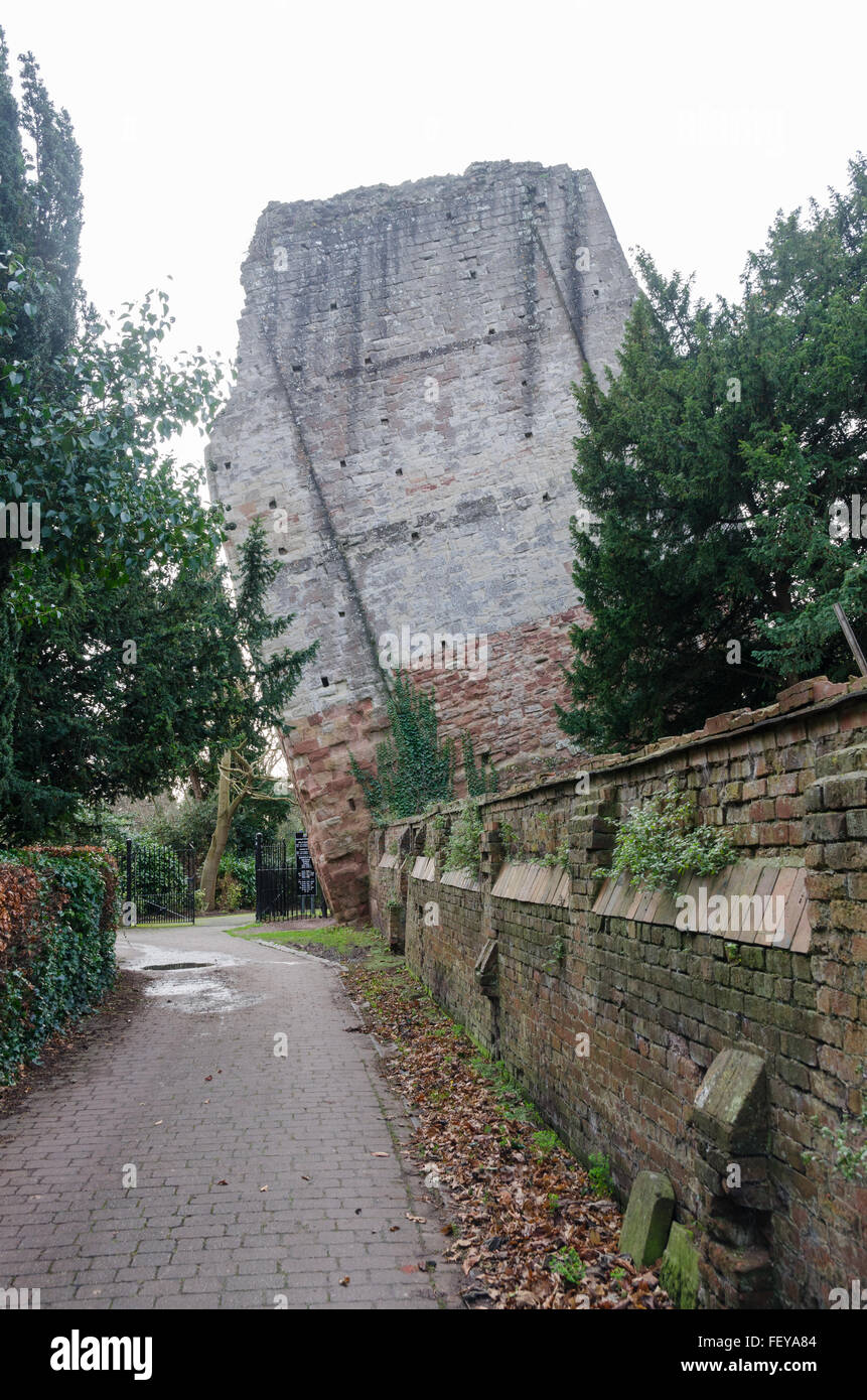 The leaning remains of Bridgnorth Castle Stock Photo - Alamy