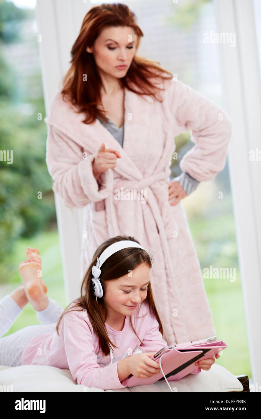 Mother telling daughter off Stock Photo - Alamy