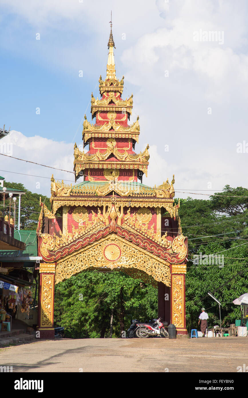 The gate township hi-res stock photography and images - Alamy