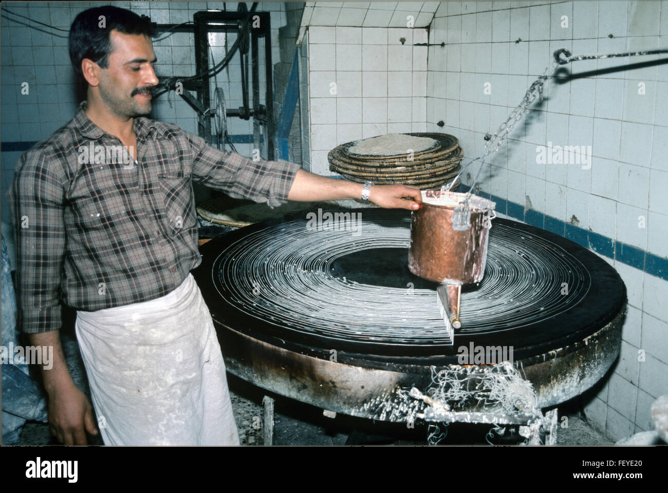 Kitchen and cakery hi-res stock photography and images - Alamy