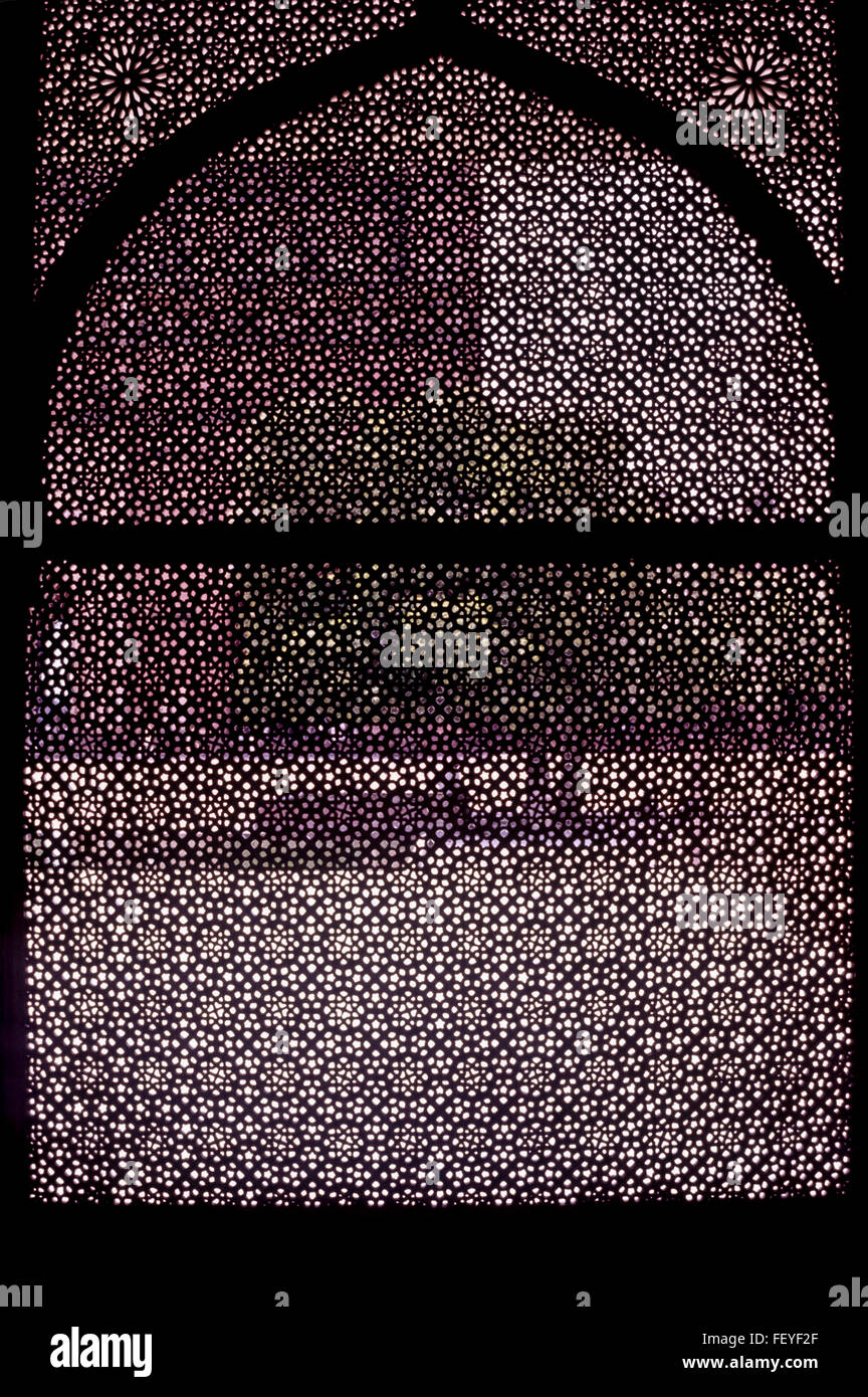 Stone screen hi-res stock photography and images - Alamy
