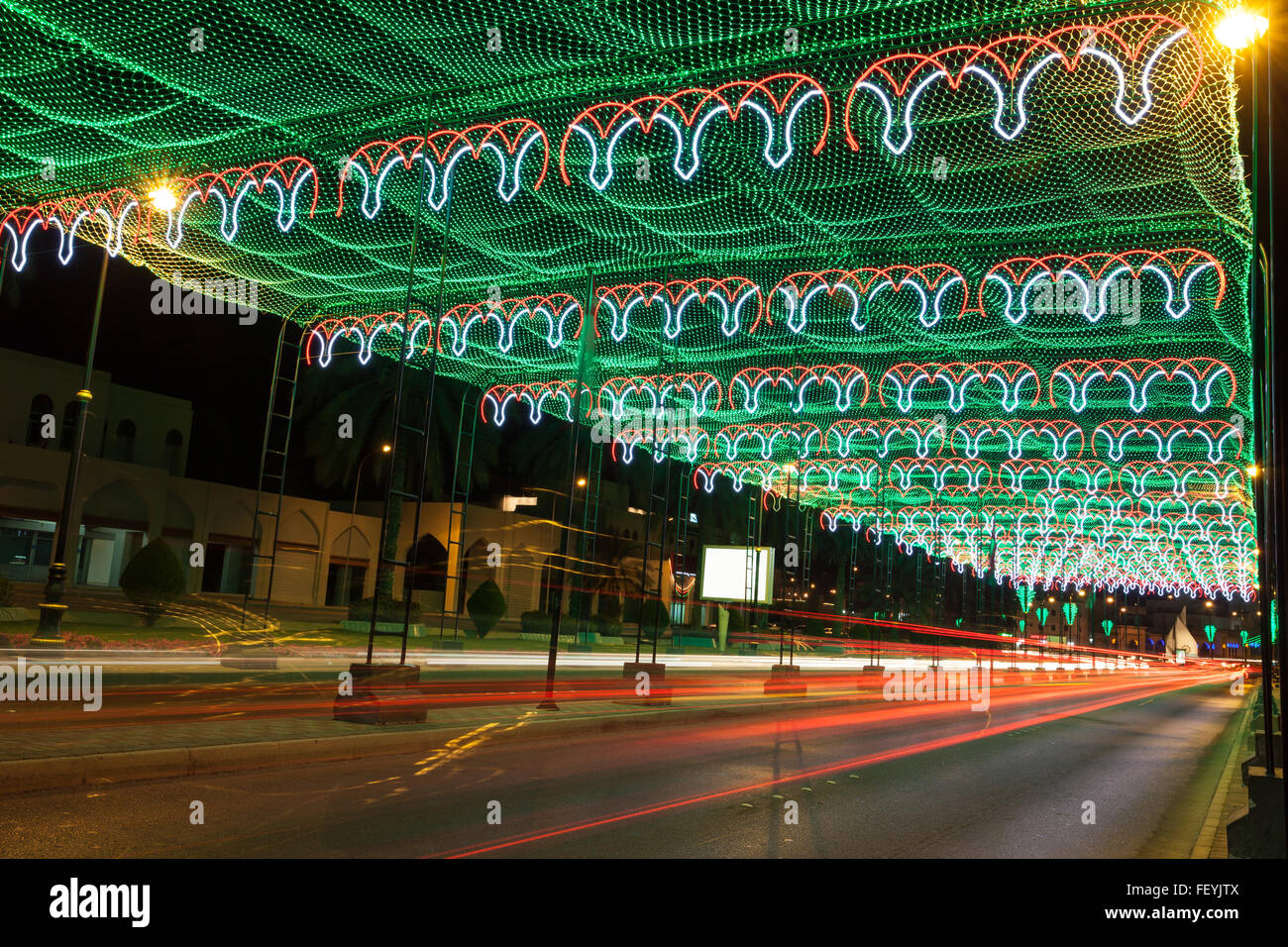 Street lights road night hi-res stock photography and images - Alamy