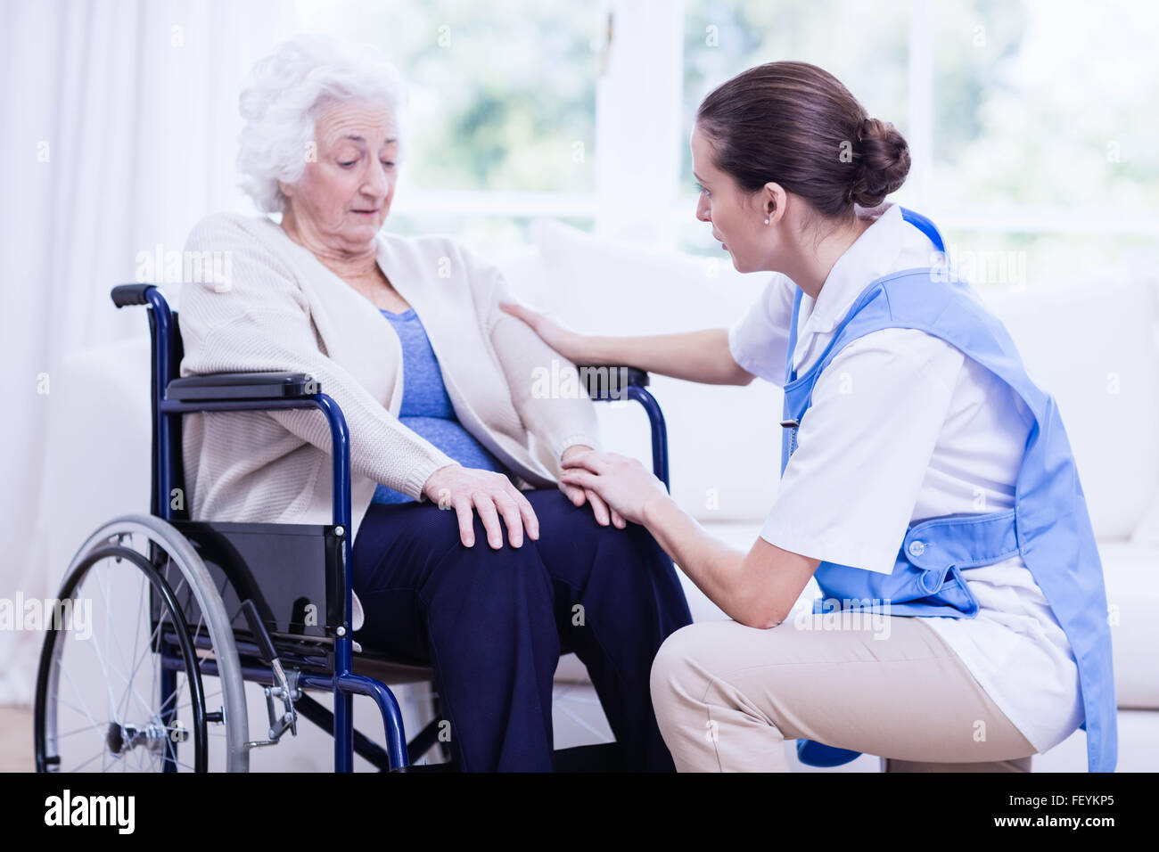 Doctor checking patients health Stock Photo - Alamy