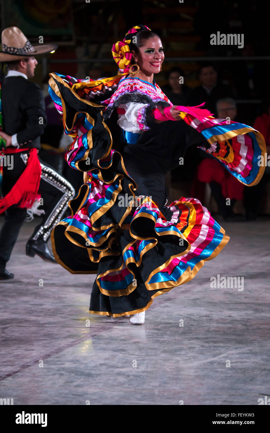 Mexican woman dancing hi-res stock photography and images - Alamy