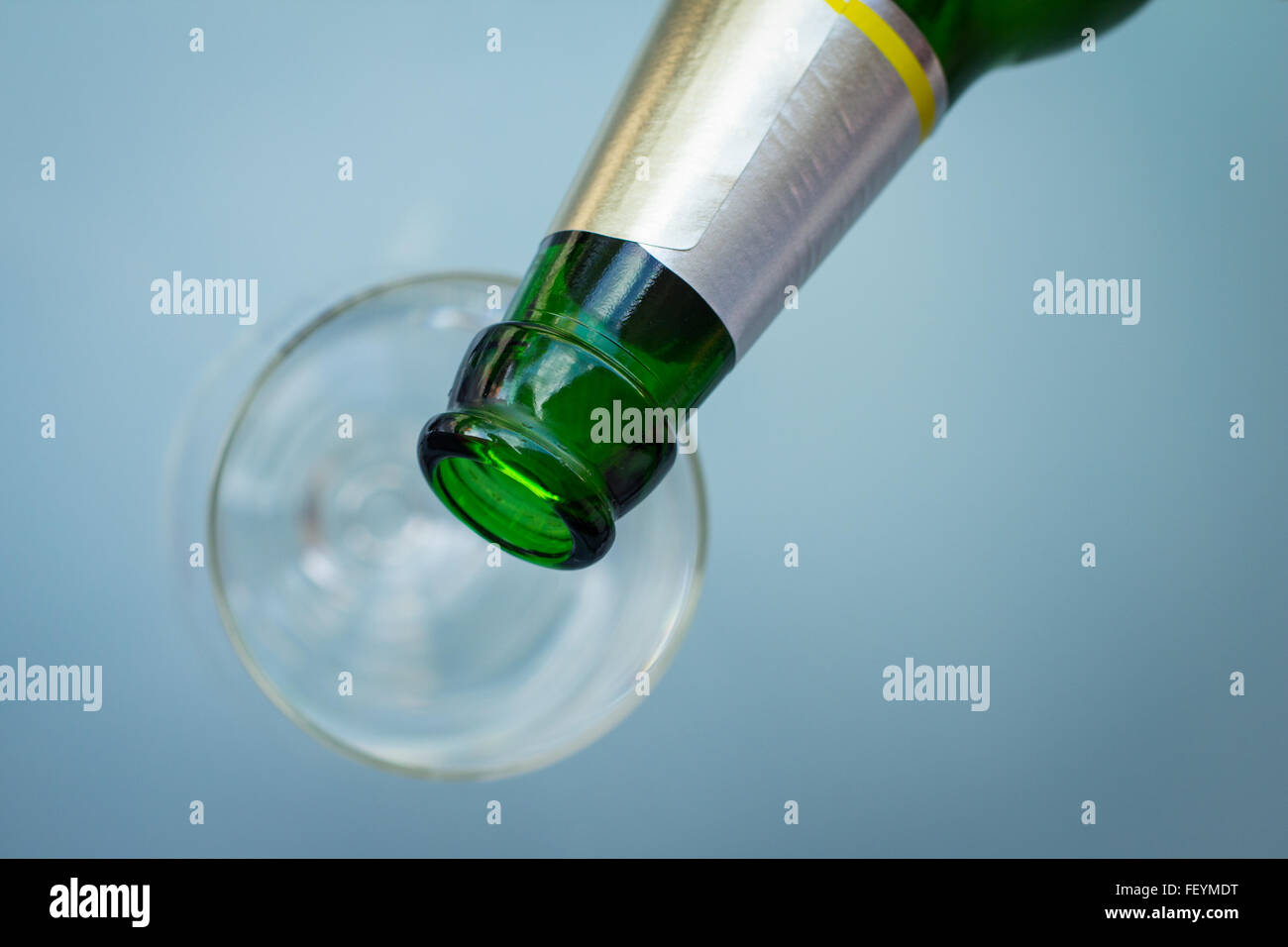 Hand holding bottle by neck hi-res stock photography and images - Alamy