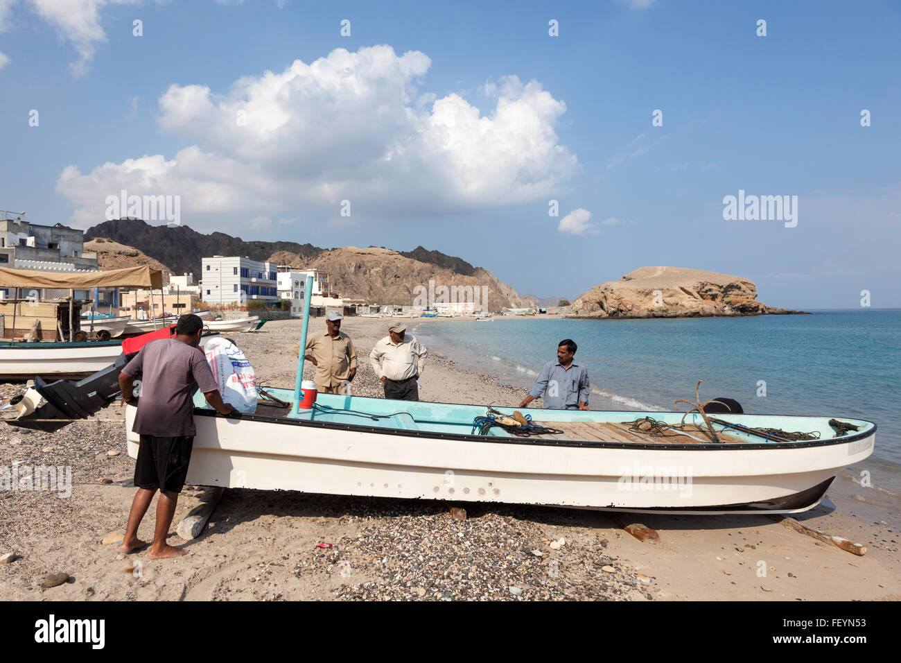 Omani fishing village hi-res stock photography and images - Alamy