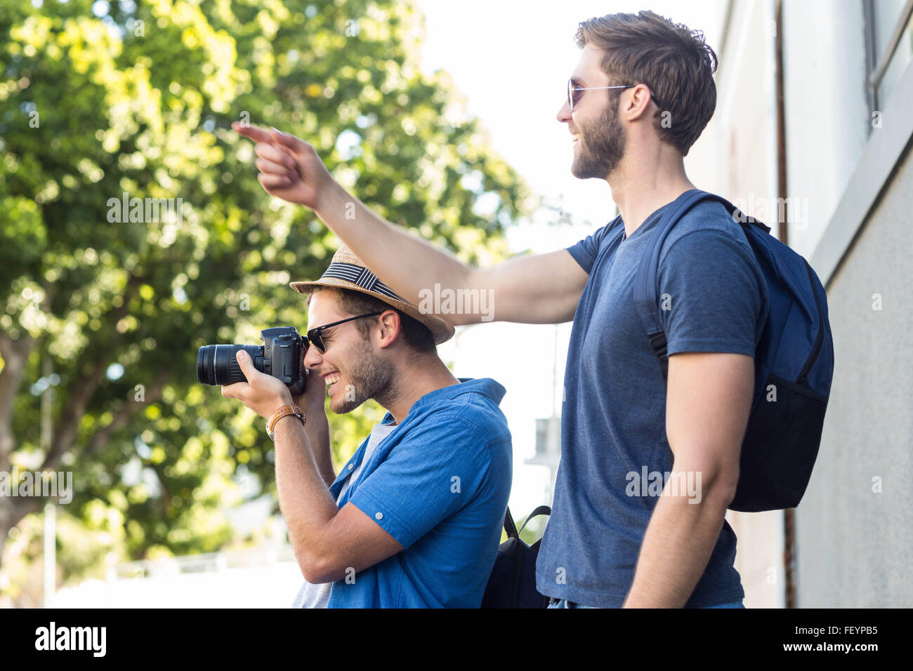 Taking pictures of friends hi-res stock photography and images - Alamy