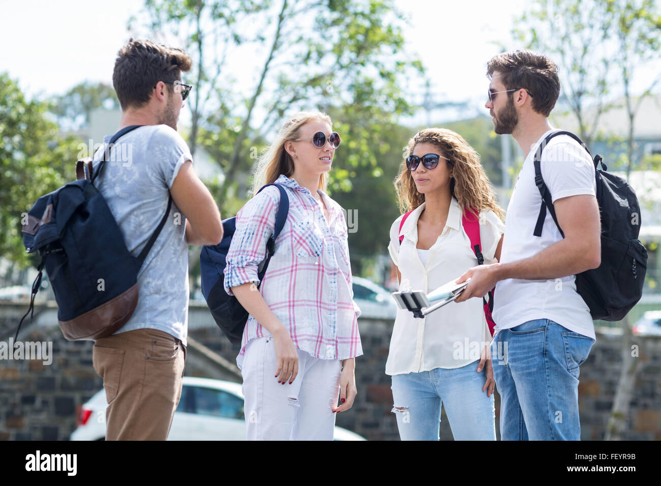 Friends spending time together hi-res stock photography and images - Alamy