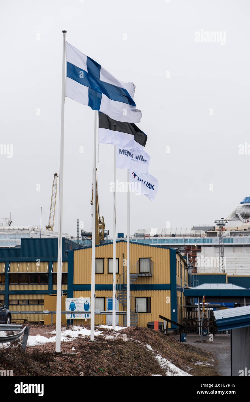Lng vessel in shipyard hi-res stock photography and images - Alamy