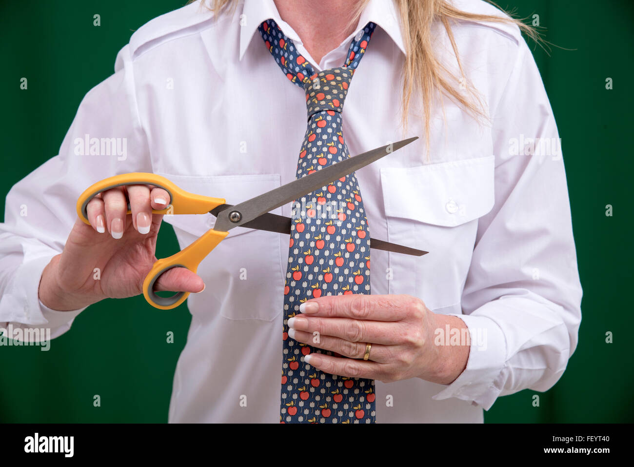 Cut in half scissors hi-res stock photography and images - Alamy
