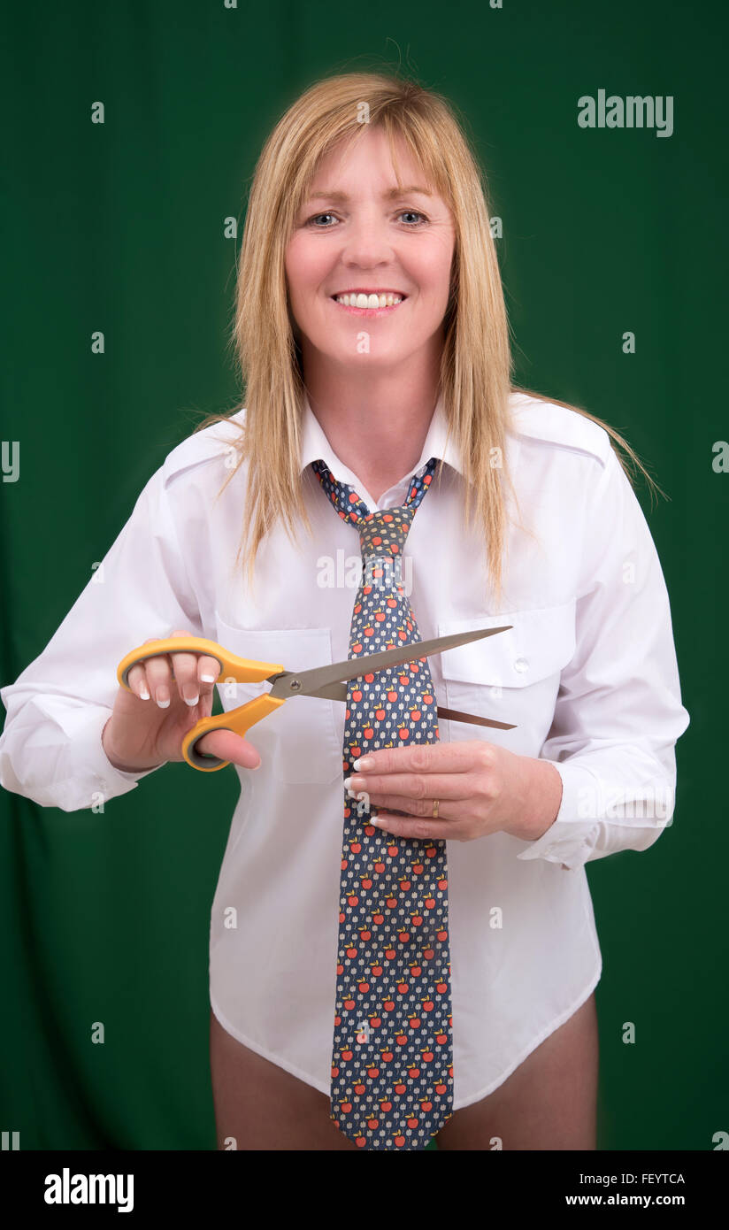 Cut in half scissors hi-res stock photography and images - Alamy