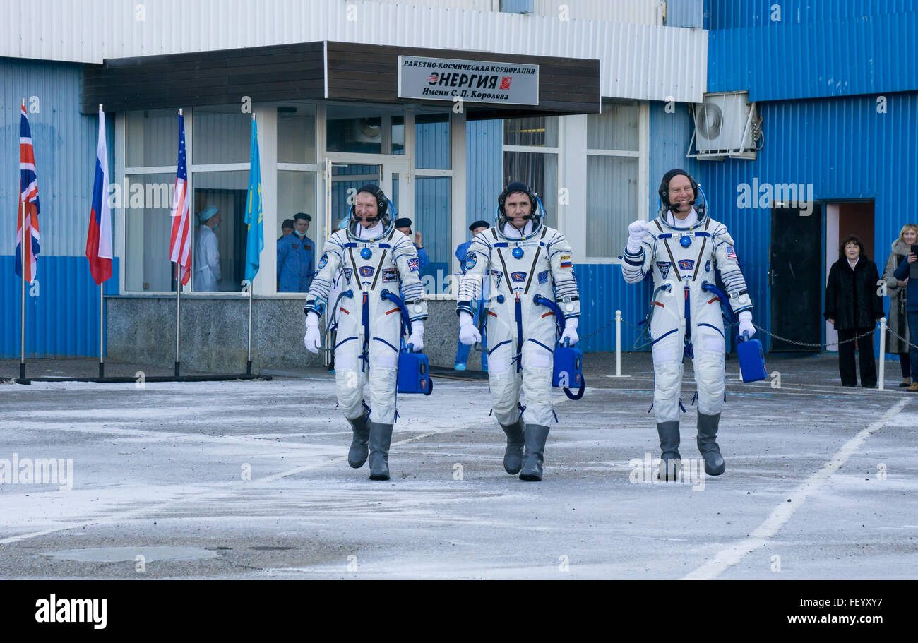 Expedition 46 crew members Tim Kopra, Tim Peake, Victor Zelentsov, and ...