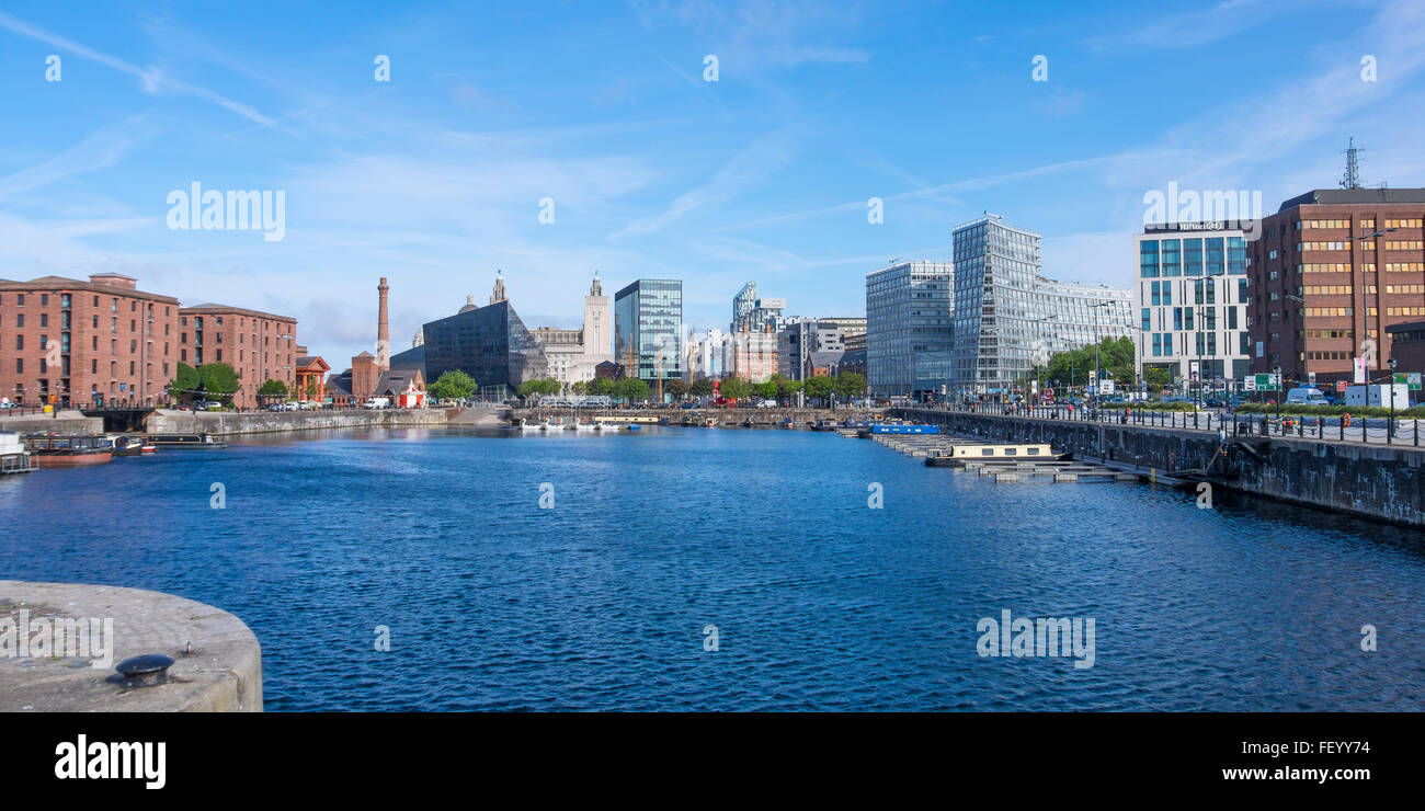 Skyline of Liverpool docklands Stock Photo - Alamy