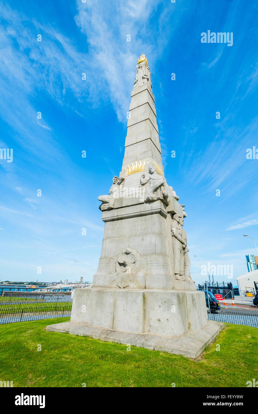 Titanic engine room hi-res stock photography and images - Alamy