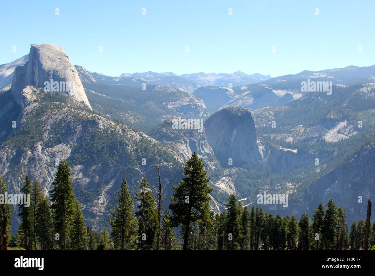 Half dome granite hi-res stock photography and images - Alamy