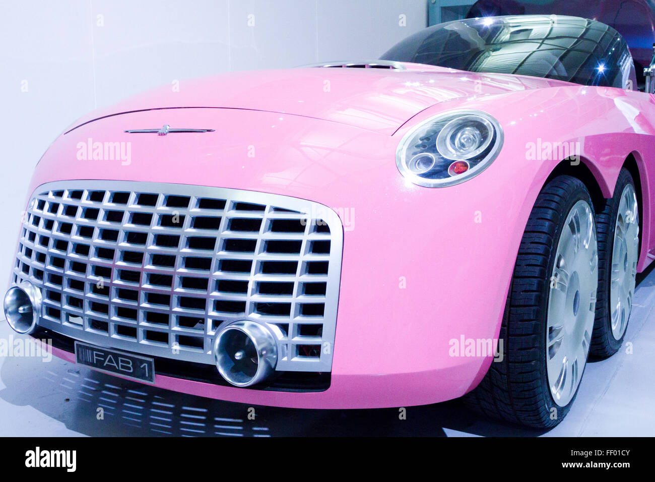 FAB 1 Lady Penelope's Ford Thunderbirds Limousine Stock Photo - Alamy