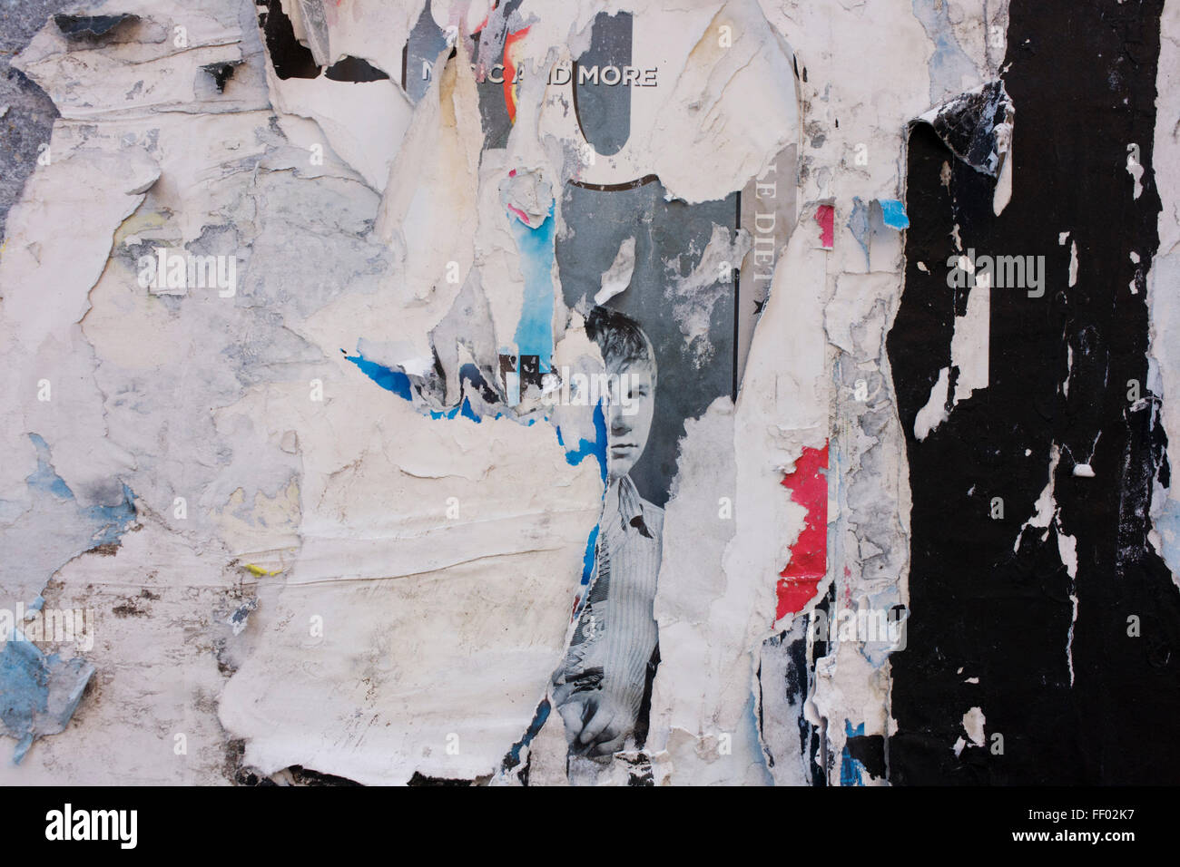 Peeling posters hi-res stock photography and images - Alamy