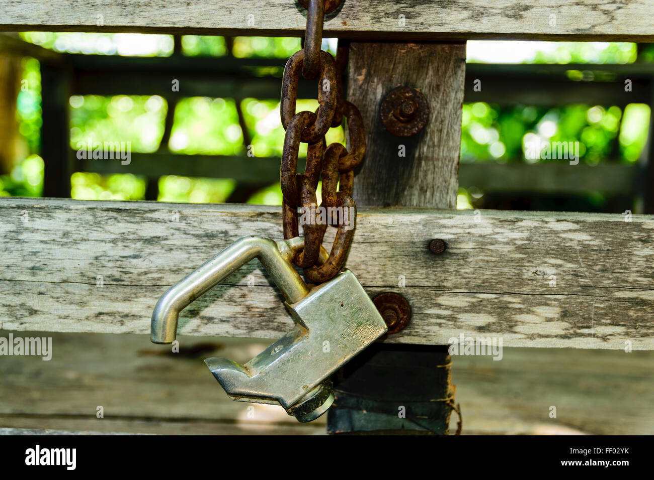 Old rusty padlock and chain Stock Photo - Alamy
