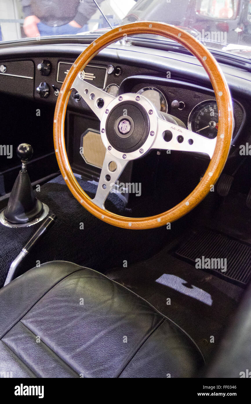 Mgb interior hi-res stock photography and images - Alamy