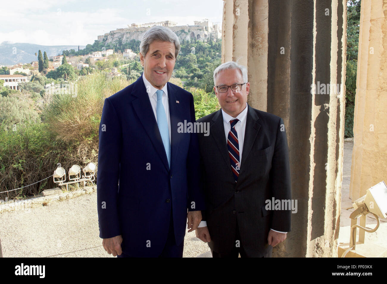 Secretary Kerry and Ambassdor Pearce Pose for a Photo in the Temple of ...