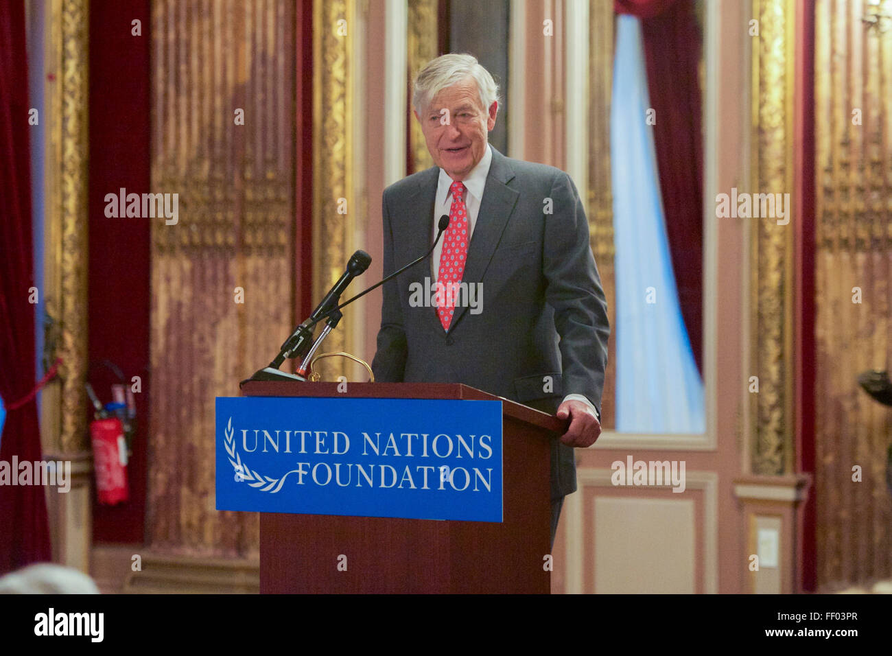 Former Senator and Vice Chairman of the UN Foundation Tim Wirth ...
