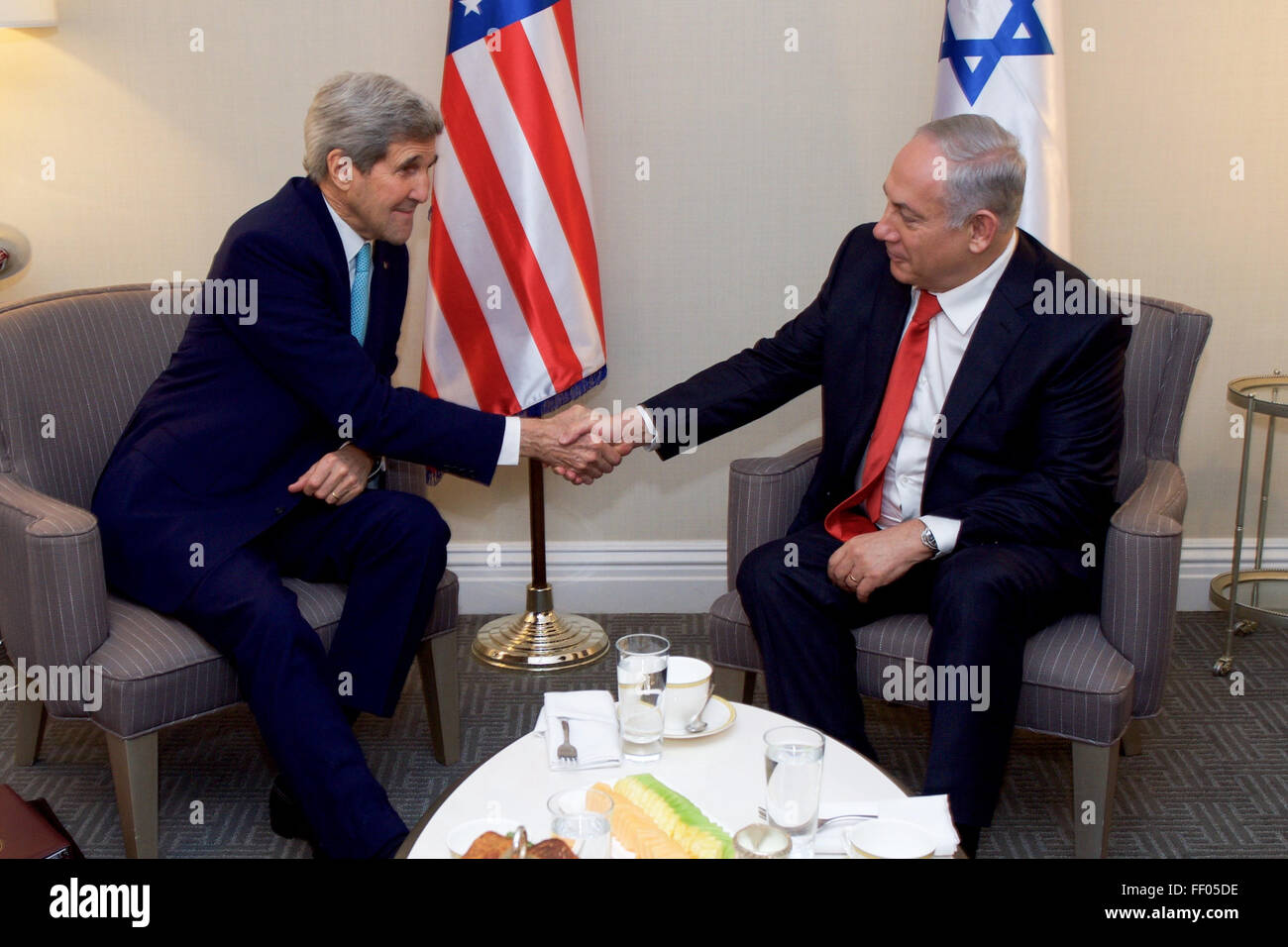 Secretary Kerry Shakes Hands With Israeli Prime Minister Netanyahu ...