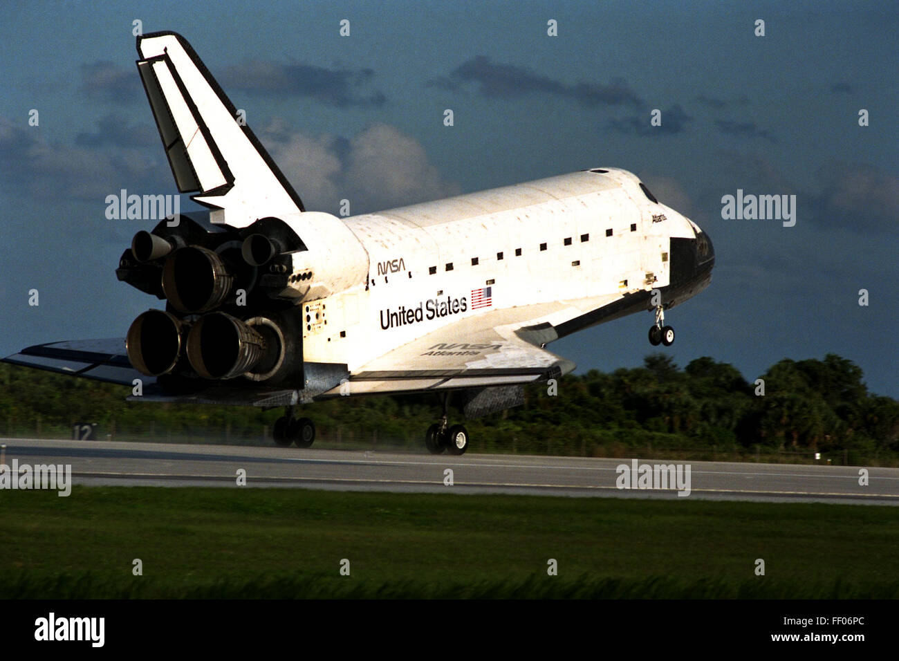 space shuttle Atlantis, STS-8 Stock Photo - Alamy