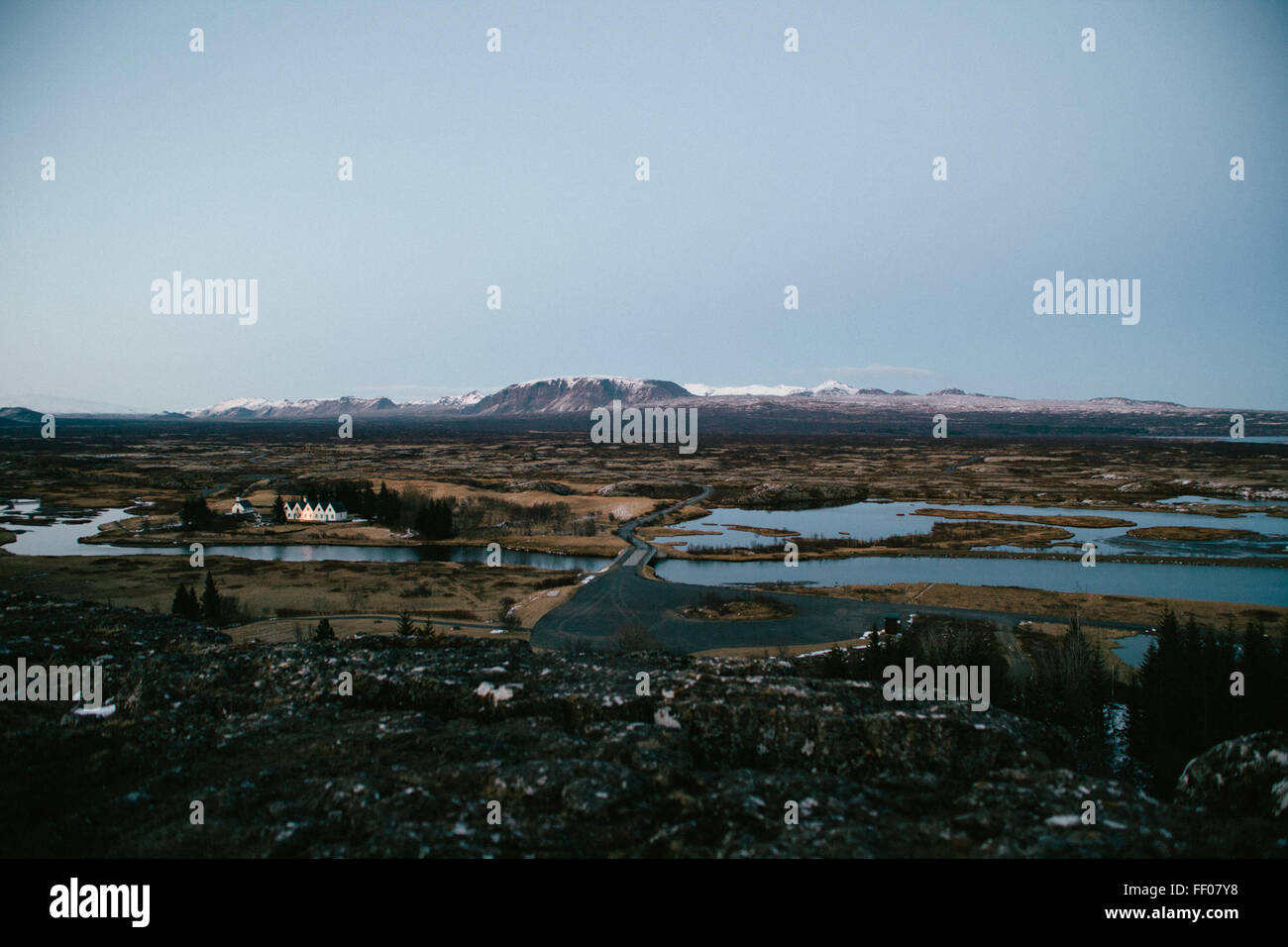 The Atlantic Ridge is a continuous mountain range that runs through the ...