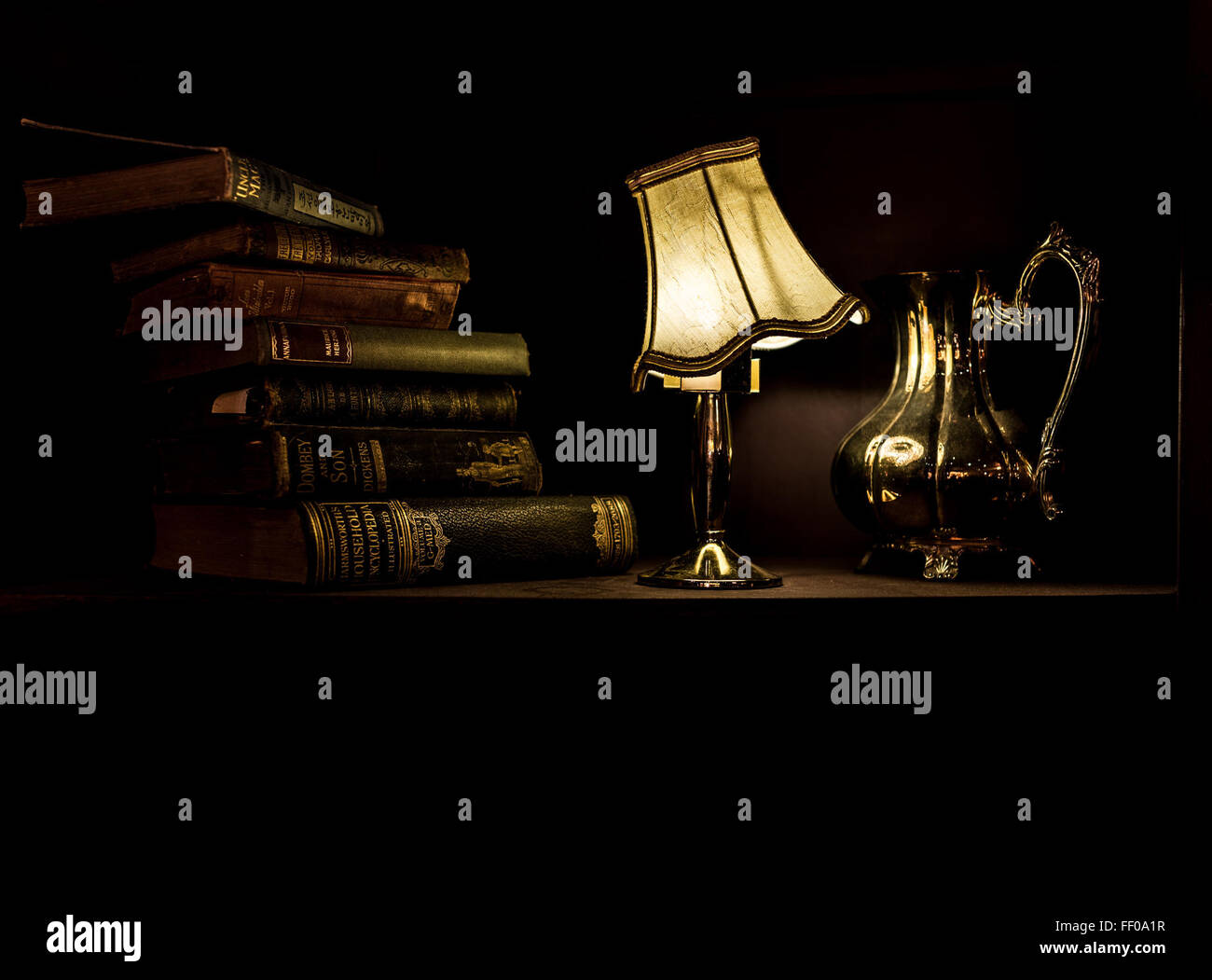 Vintage books desk wi hi-res stock photography and images - Alamy