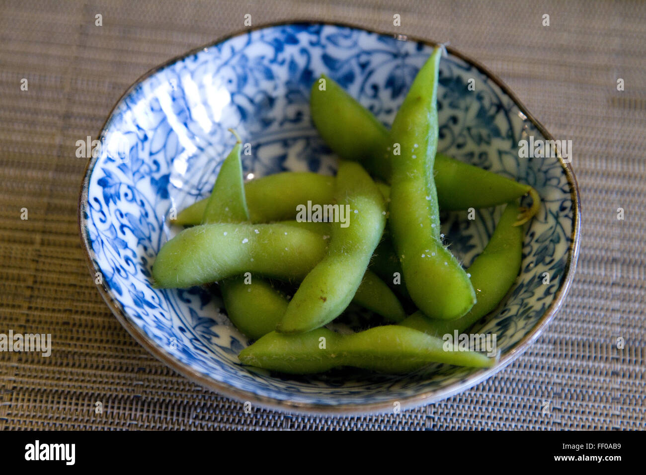 A bowl of Japanese edamame Stock Photo - Alamy