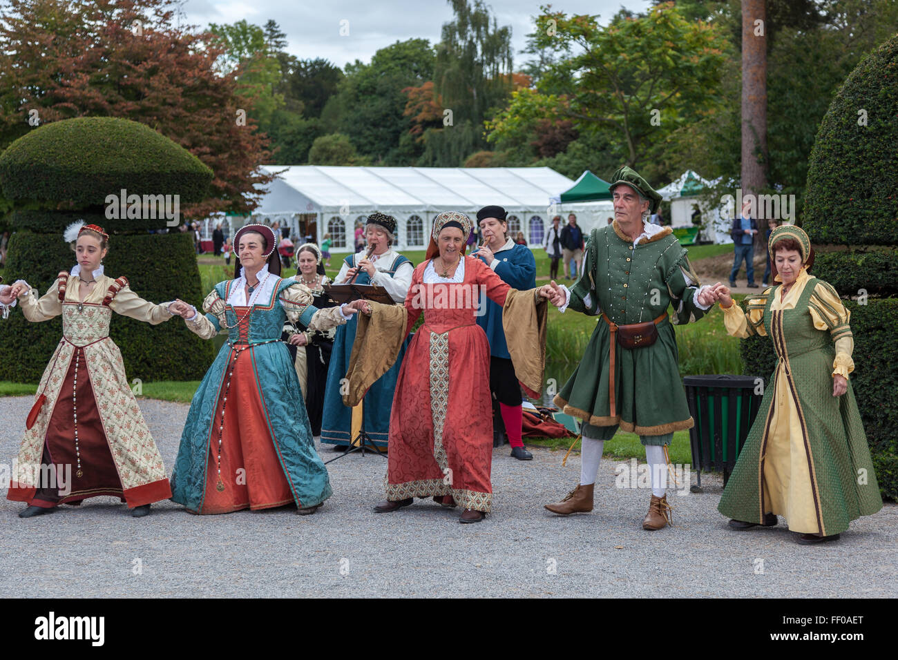 Old fashioned dancing at Hever Castle Stock Photo - Alamy