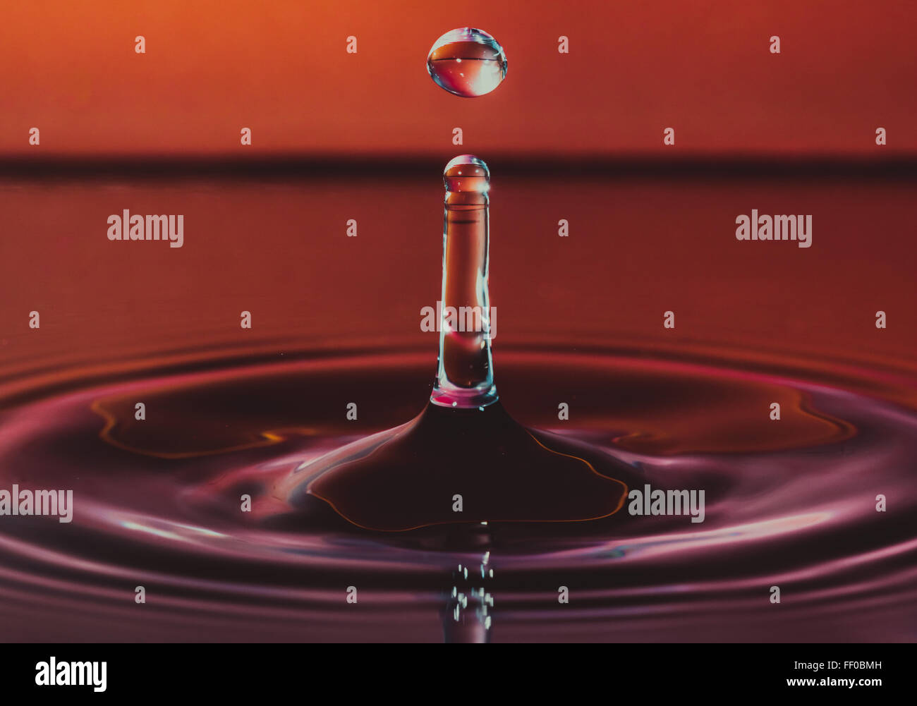 Column of liquid water hi-res stock photography and images - Alamy