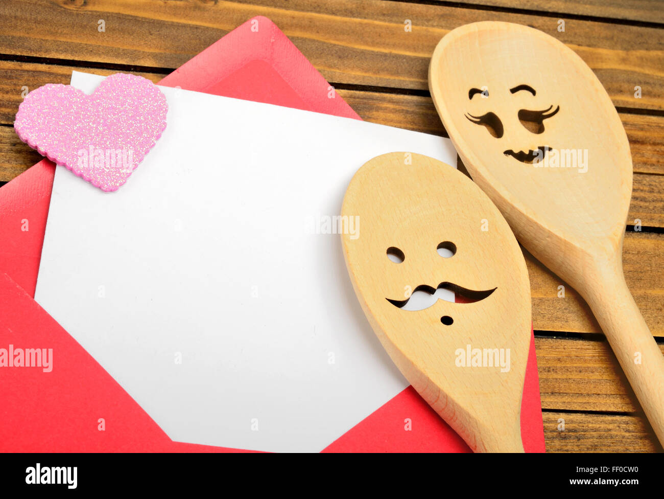 Envelope on table hi-res stock photography and images - Alamy