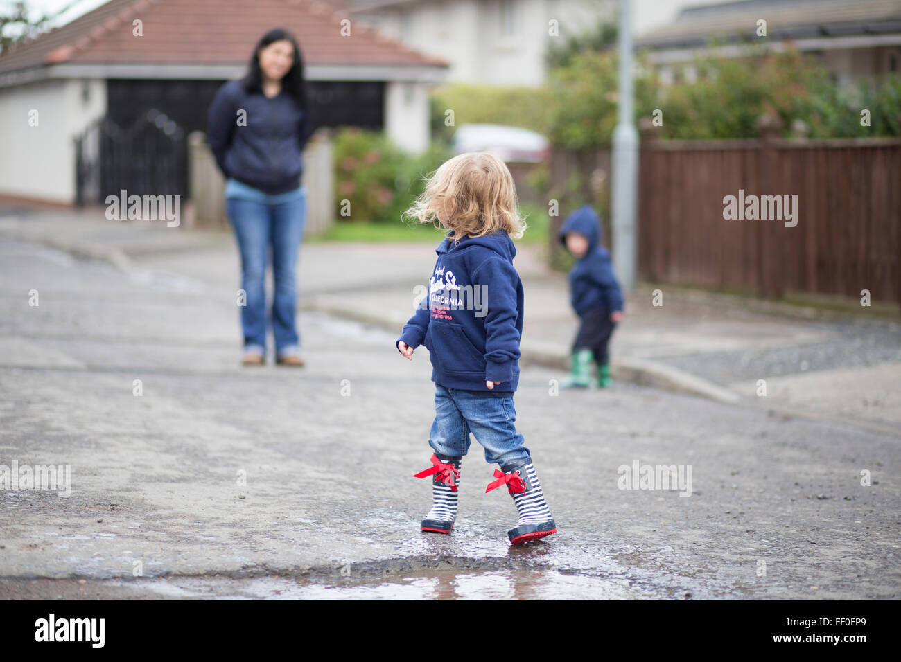 Puddle jump hi-res stock photography and images - Alamy