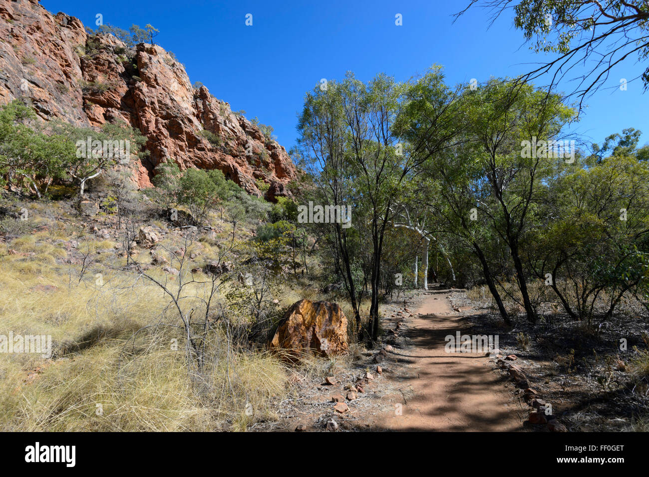 Walking Trail, Boodjamulla National Park (Lawn Hill), Queensland ...