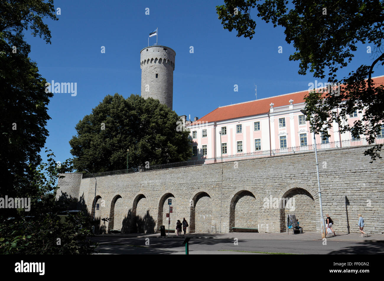 The City walls and the Estonian Parliament (Riigíkogu) building on ...