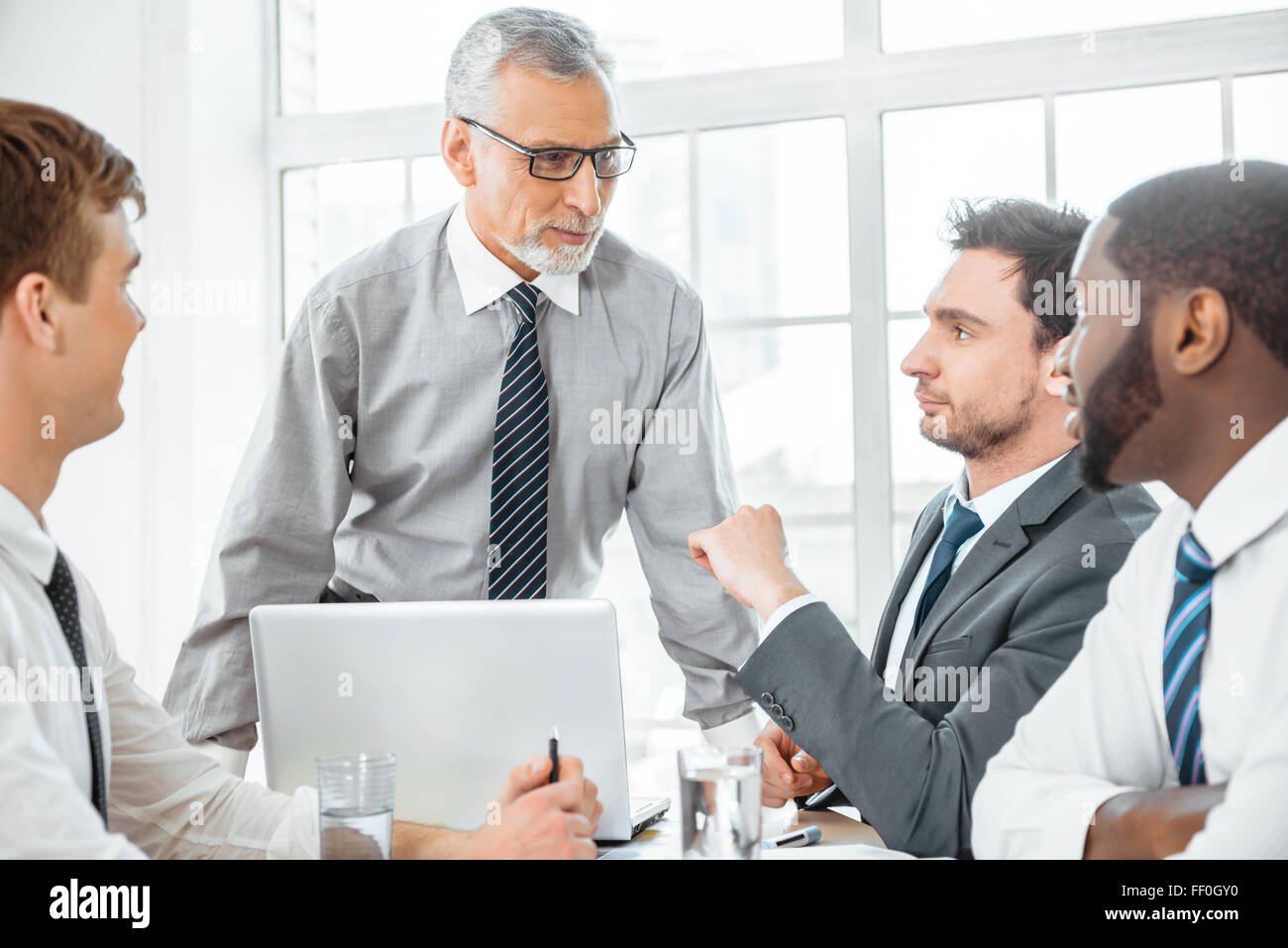 Concept for teamwork and knowledge transfer Stock Photo - Alamy