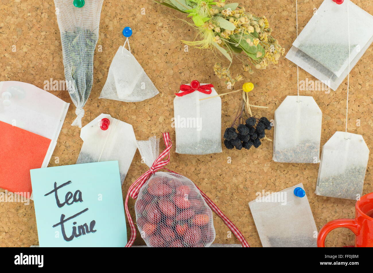 Hanging table hi-res stock photography and images - Alamy