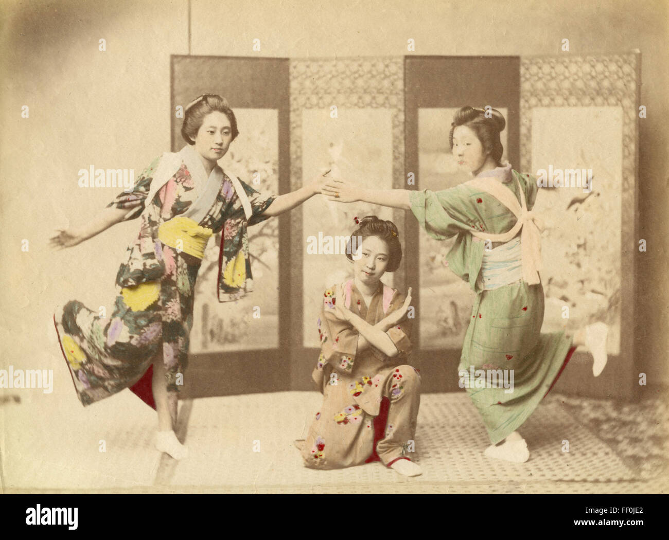 Girls dancing, Japan Stock Photo - Alamy