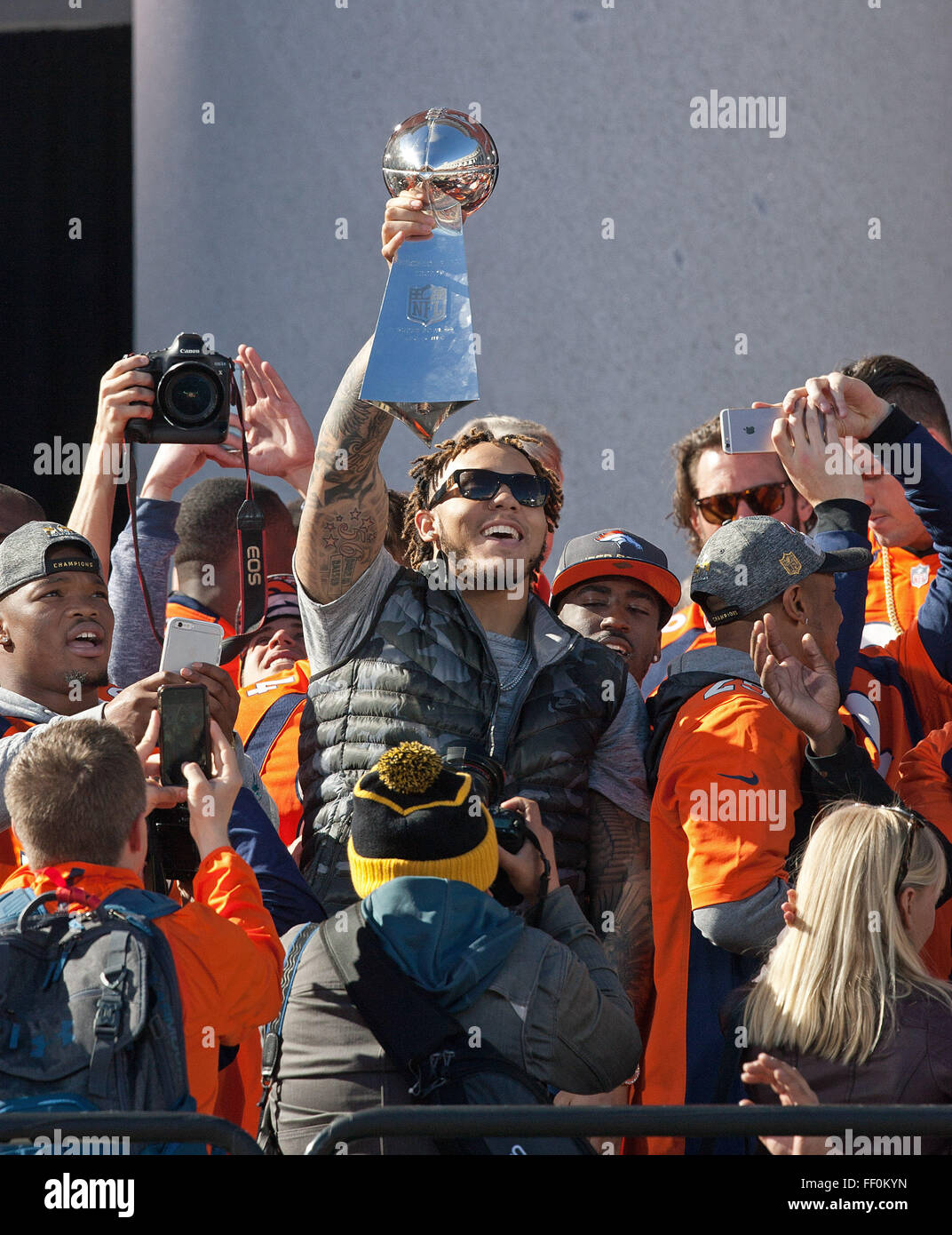 Denver, Colorado, USA. 9th Feb, 2016. Broncos SHANE RAY, center ...
