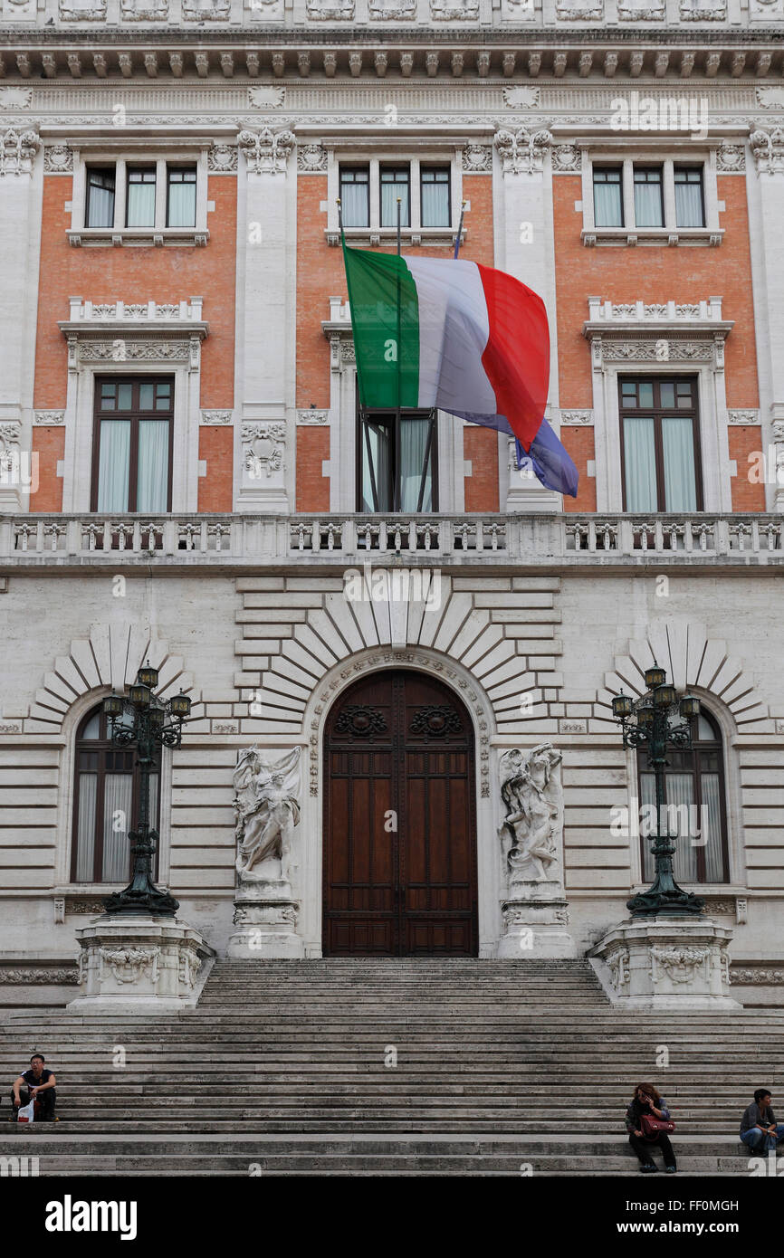 Palazzo Montecitorio, Italian Parliament, Chamber of Deputies, Piazza ...