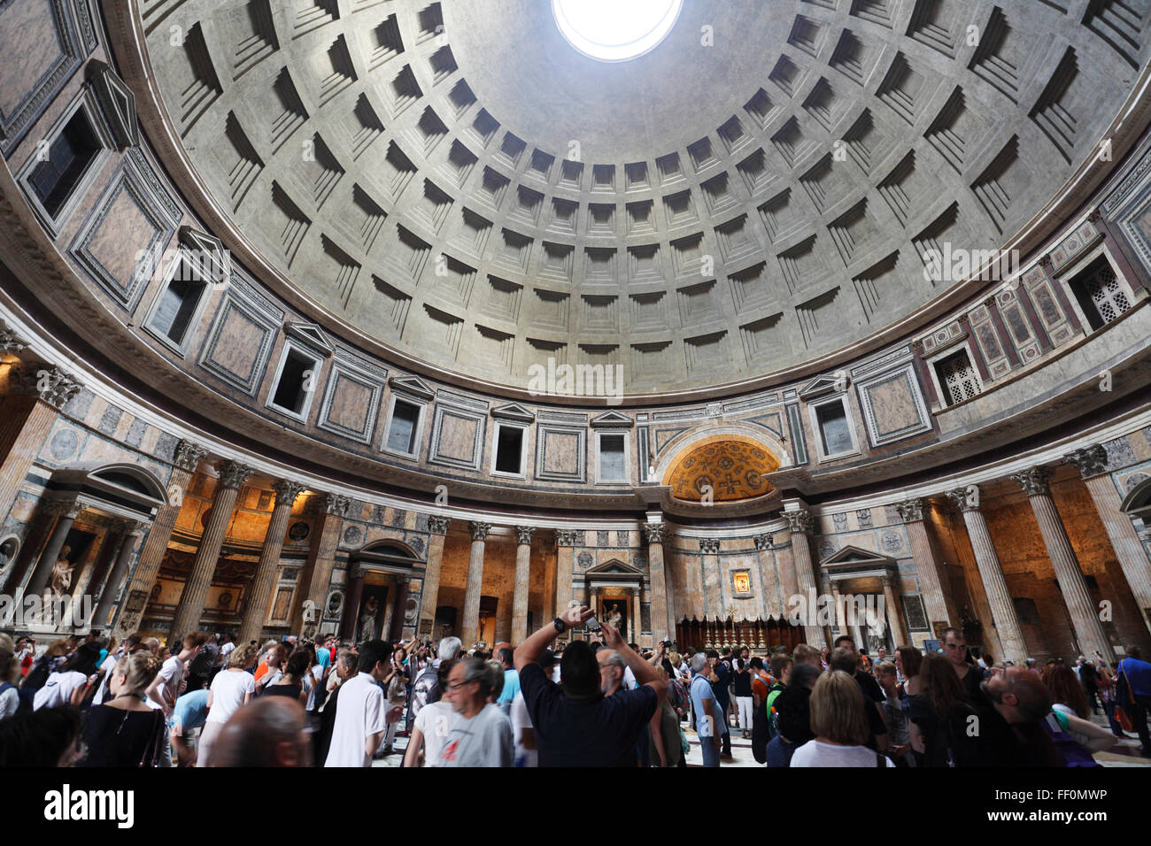 The Pantheon on Piazza della Rotonda, Rome, Italy Stock Photo - Alamy