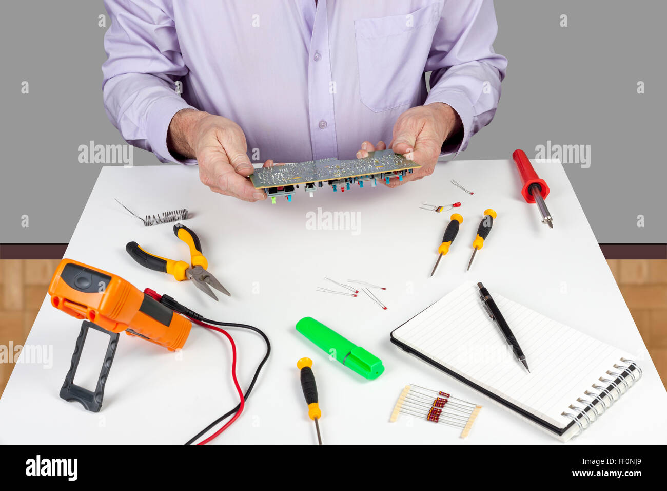 Faulty test hi-res stock photography and images - Alamy