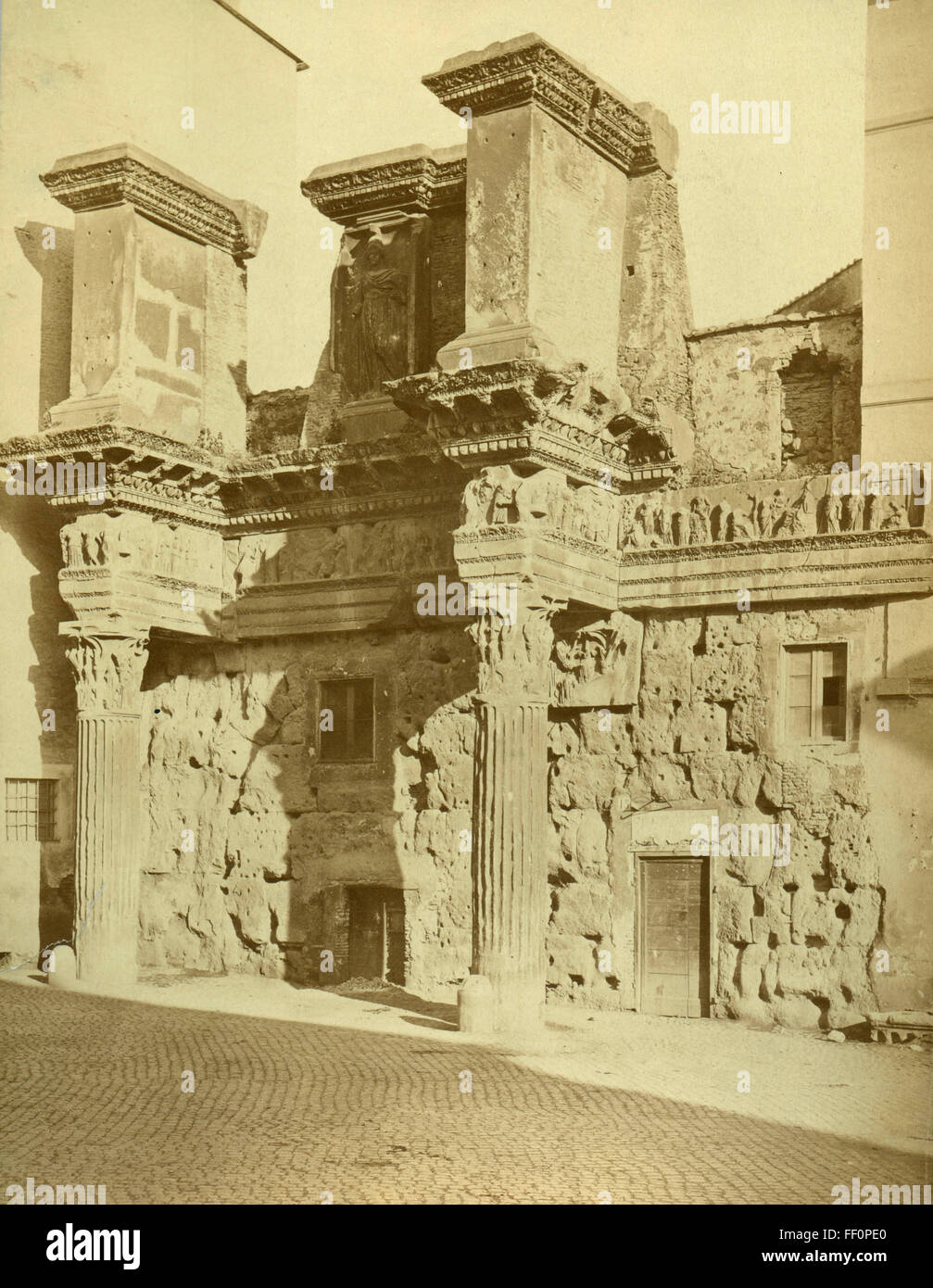 Temple of Minerva, Rome, Italy Stock Photo - Alamy