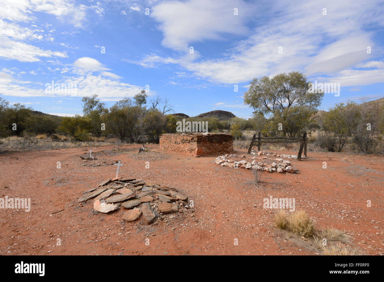 Goldminers Graves, Arltunga Historical Reserve, Gold Rush Ghost Town ...