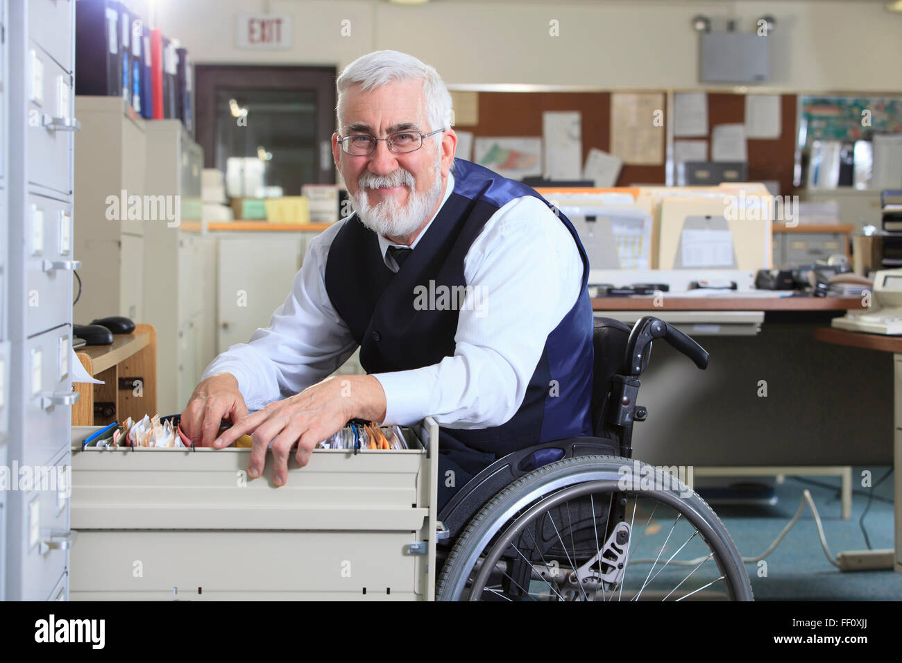 Businessman portrait 60s hi-res stock photography and images - Alamy